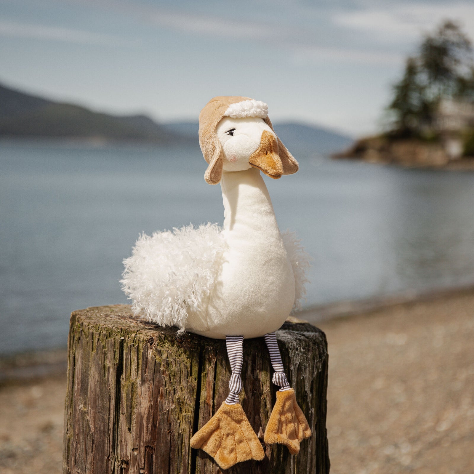 White goose stuffed animal store