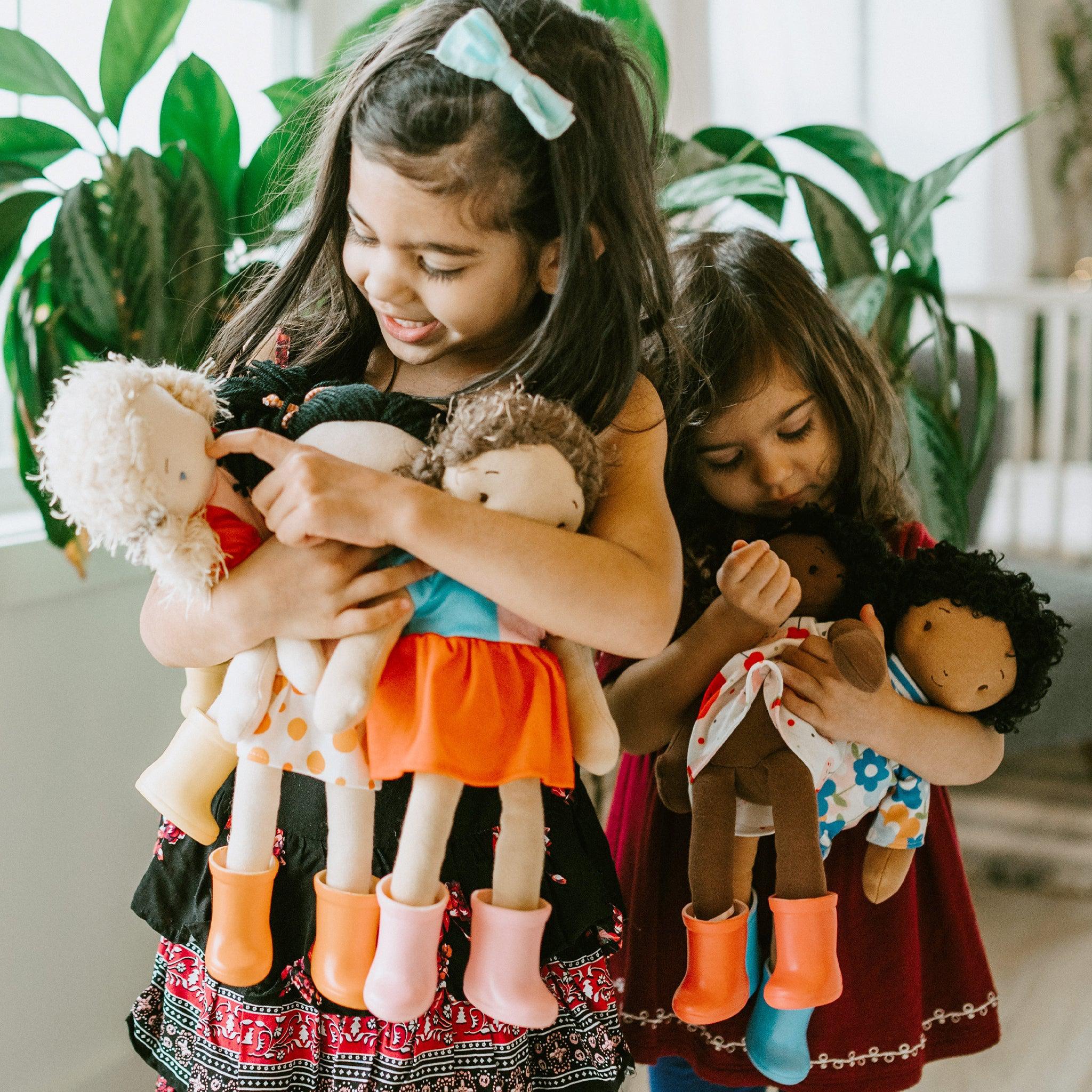 RETIRED - Daisy Global Sisters Doll